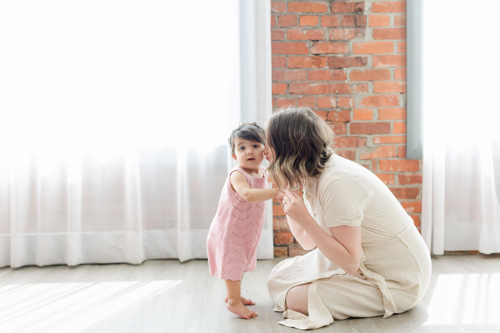 2024 Mother's Day Mini Sessions | Calgary | - sweetgingerphotography.com