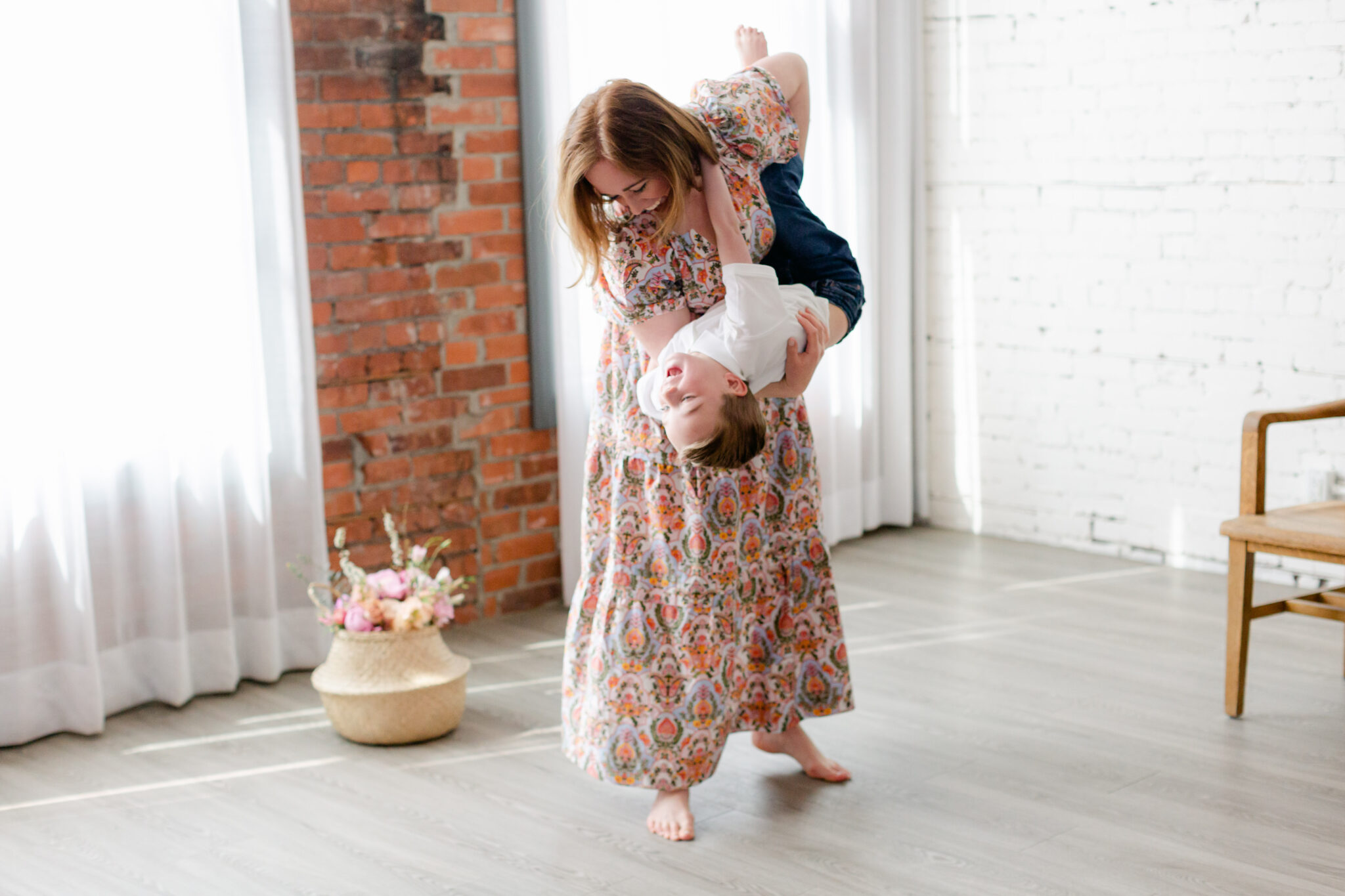 2024 Mother's Day Mini Sessions | Calgary | - sweetgingerphotography.com